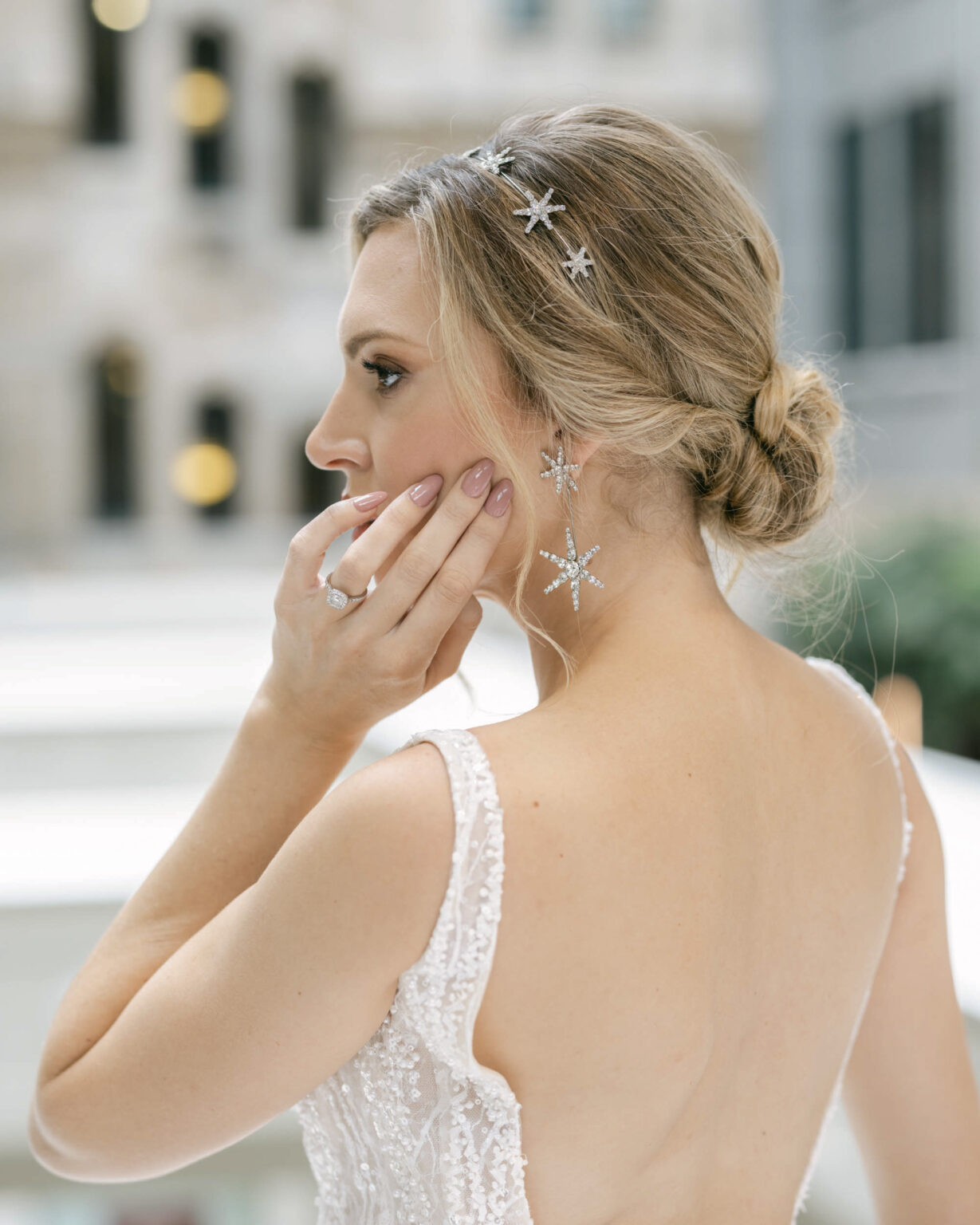 How to Choose the Perfect Wedding Accessories: A Timeless Guide for ...